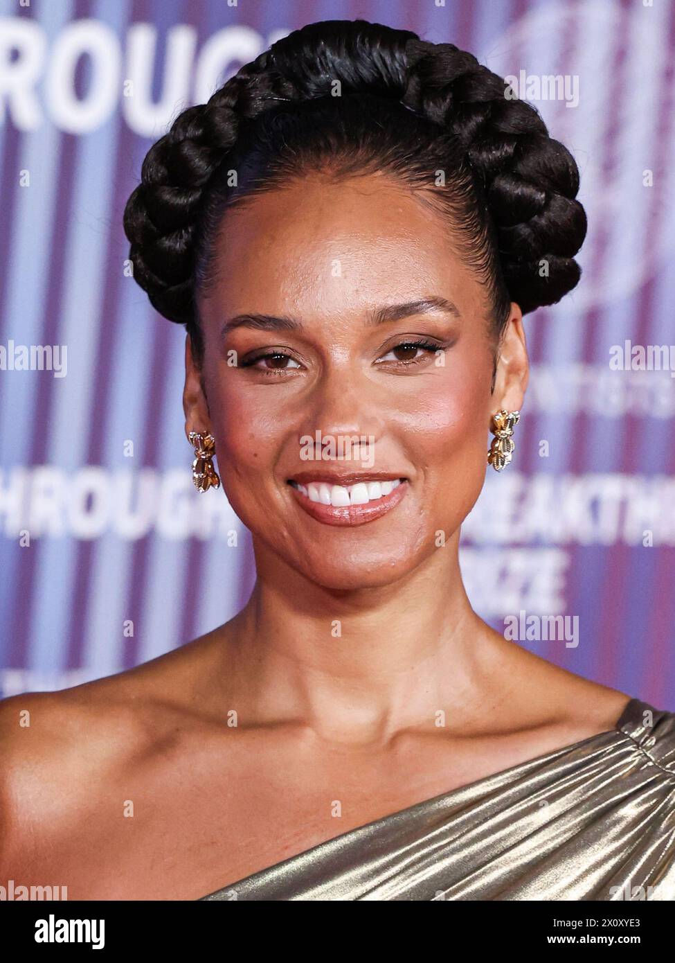 LOS ANGELES, CALIFORNIA, USA - APRIL 13: Alicia Keys arrives at the ...