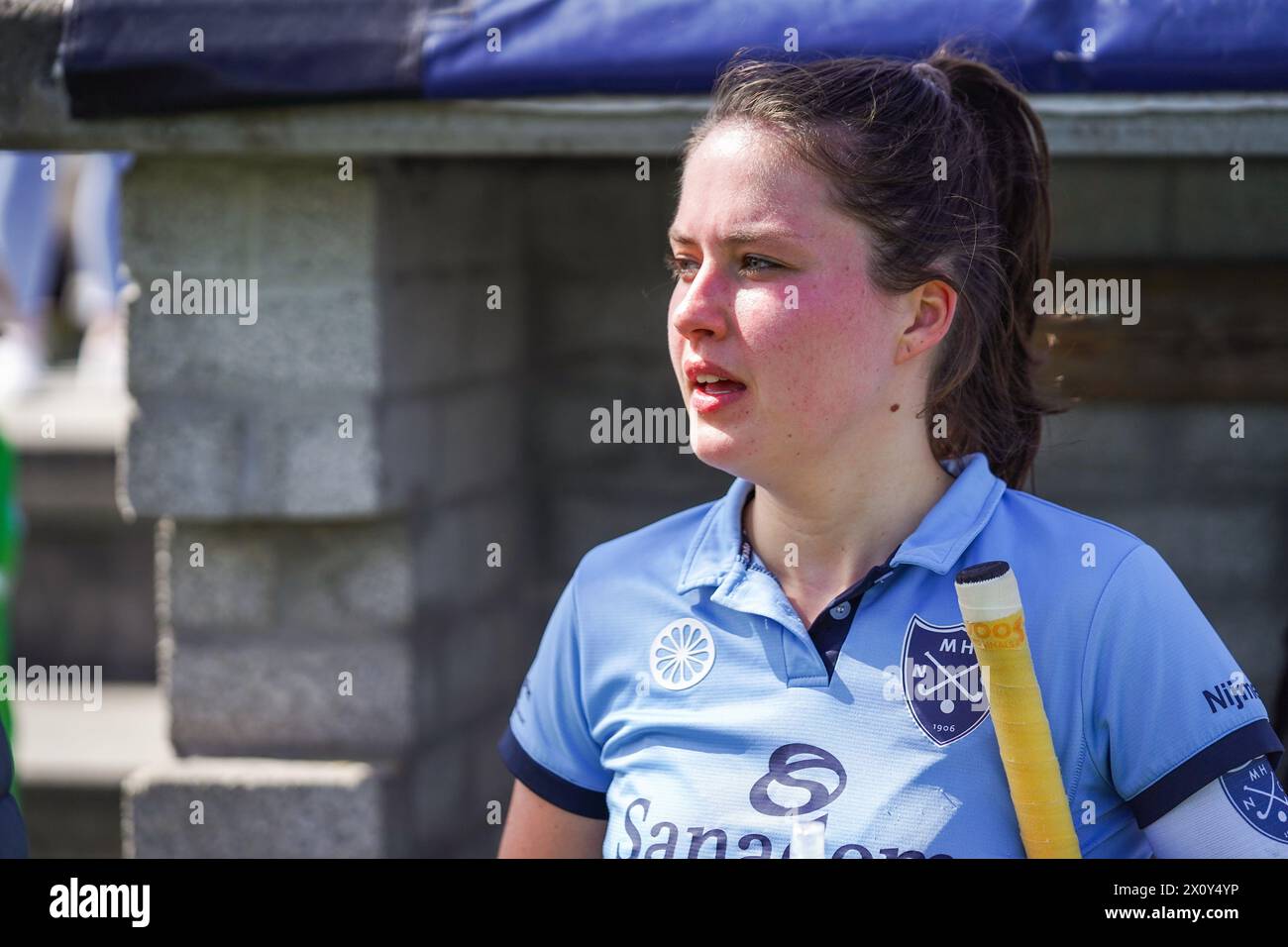 Veldhockey ring pass delft d1 hi-res stock photography and images - Alamy