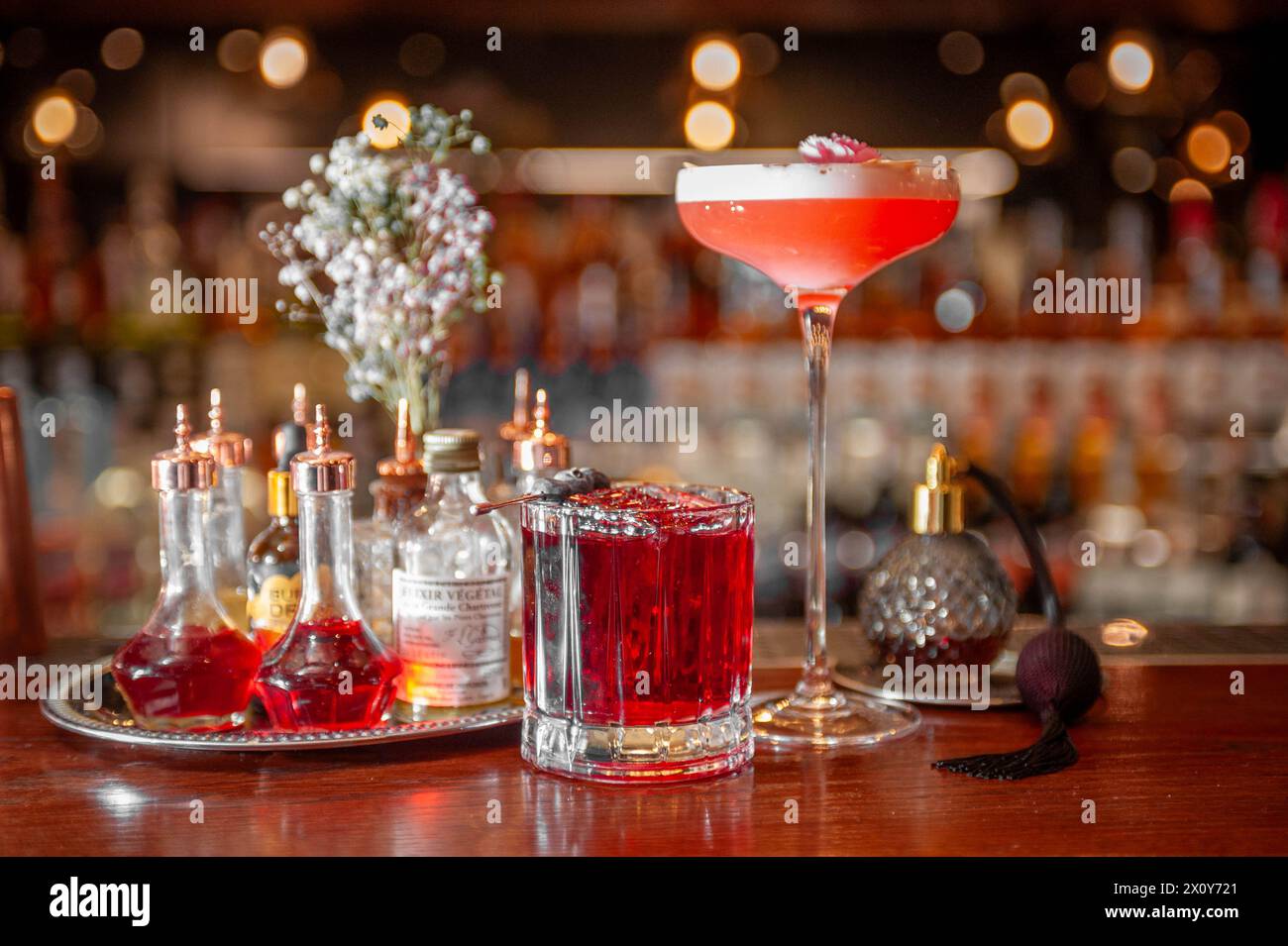 Two alcoholic cocktails on the bar counter Stock Photo - Alamy