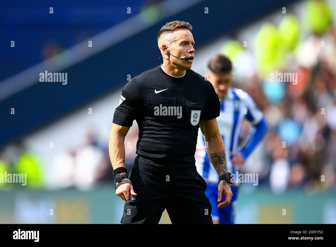 Hillsborough Stadium, Sheffield, England - 13th April 2024 Referee ...