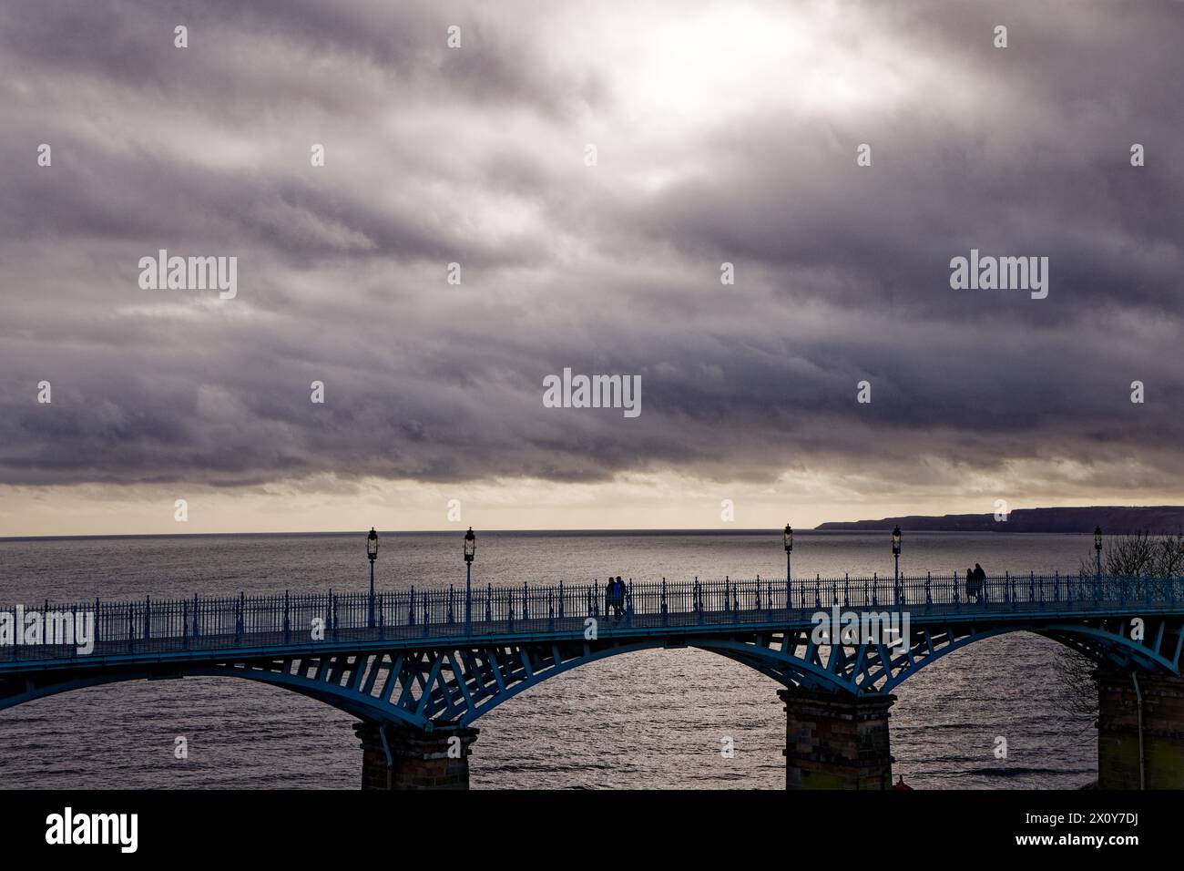 Wintery skies over Spa Bridge, Scarborough Stock Photo - Alamy