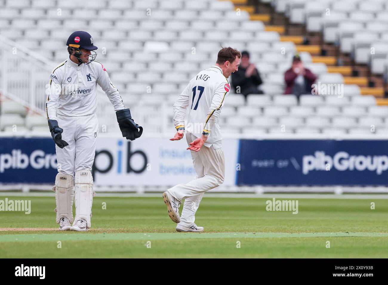 Birmingham, UK. 14th Apr, 2024. Warwickshire's #17, Rob Yates ...