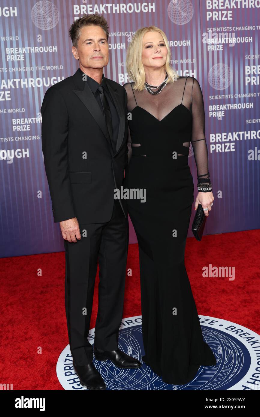 Rob Lowe and Sheryl Berkoff attends the 2024 Breakthrough Prize ...