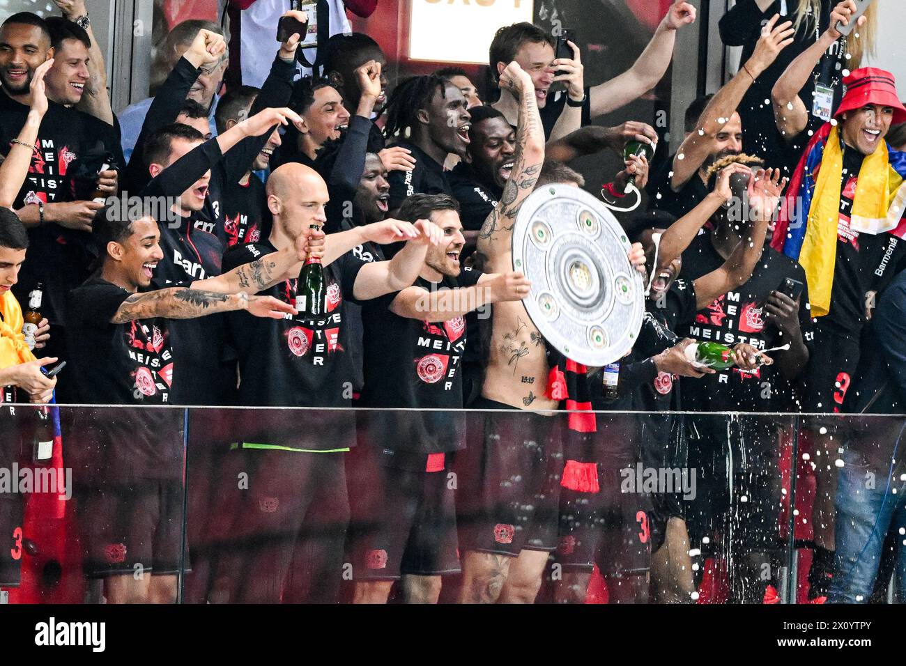 LEVERKUSEN - The players of Bayer Leverkusen celebrate the championship ...