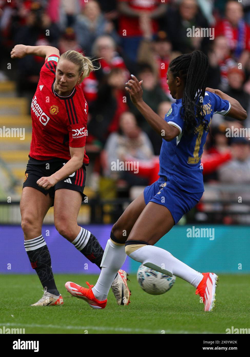 Lisa lawrence hi-res stock photography and images - Alamy