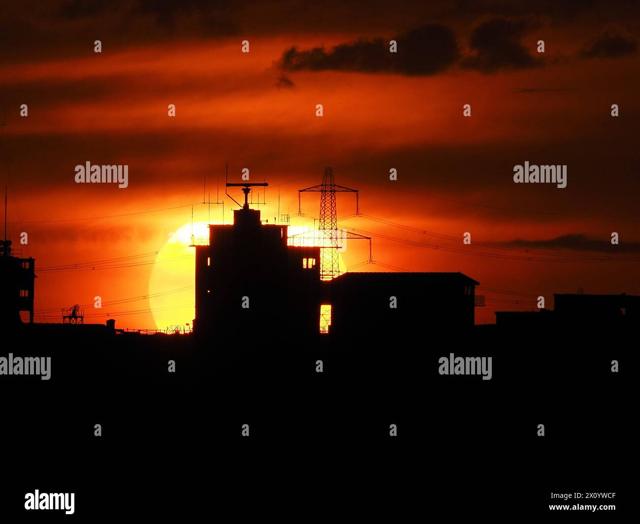Sheerness, Kent, UK. 14th Apr, 2024. UK Weather: sunset behind Garrison ...