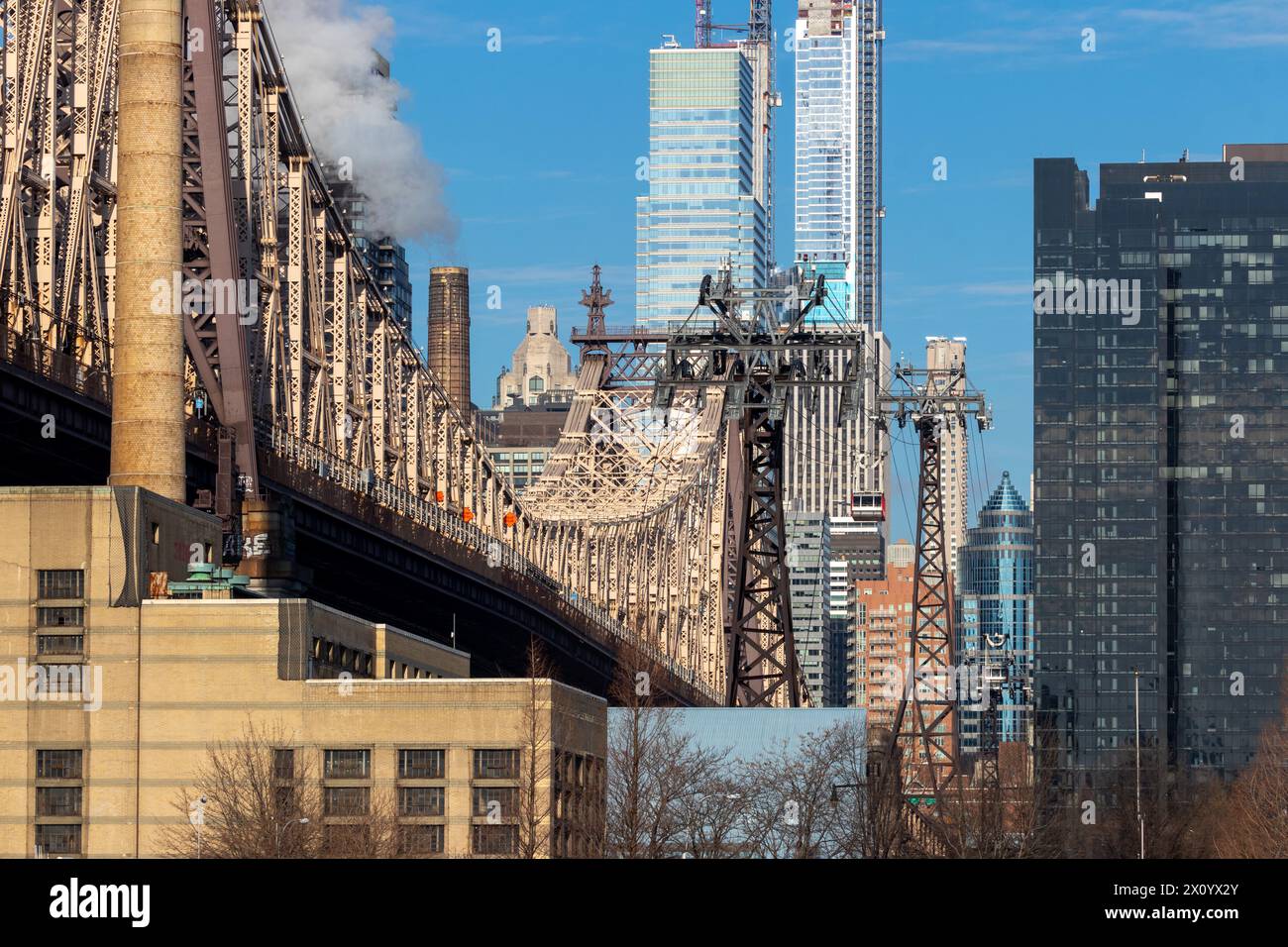 View of Ed Koch Queensboro bridge looking towards Manhattan Stock Photo ...
