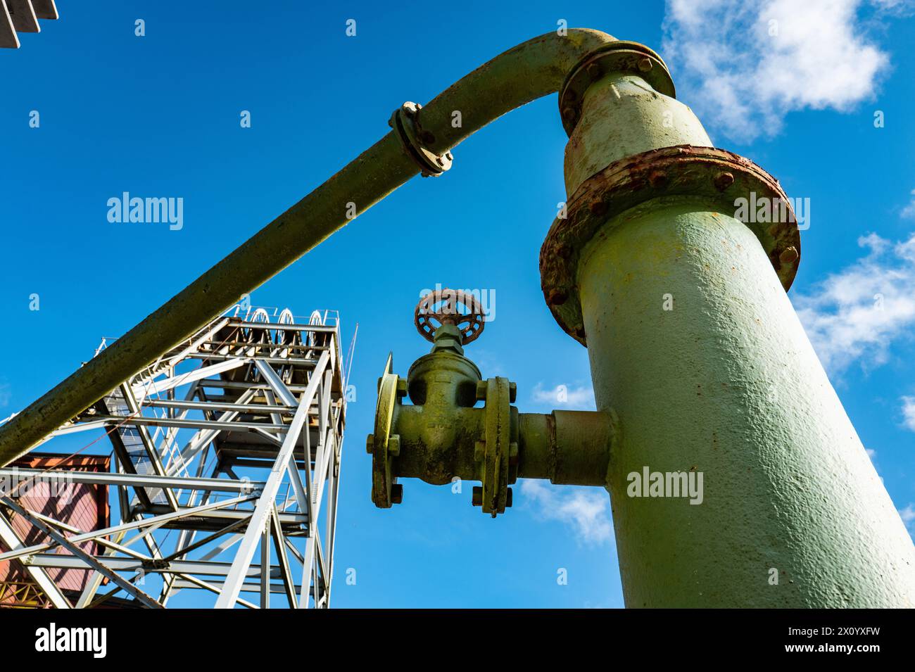 HEARTLANDS POOL CAMBORNE WORLD HERITAGE SITE MINING ENGINE HOUSE Stock ...