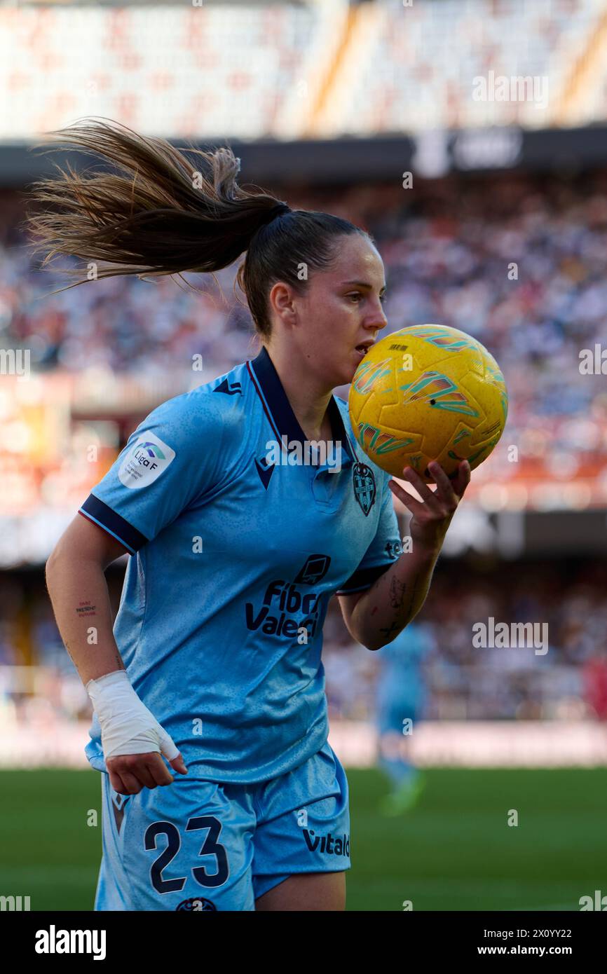 Erika Gonzalez Lombidez of Levante UD Female in action during the Liga ...
