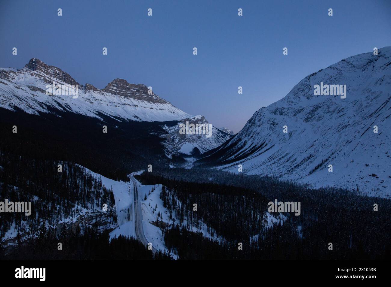 Mountain scenery along the famous Icefields Parkway road through the ...