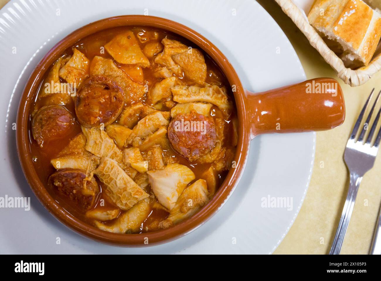 Callos traditional spanish stew hi-res stock photography and images - Alamy