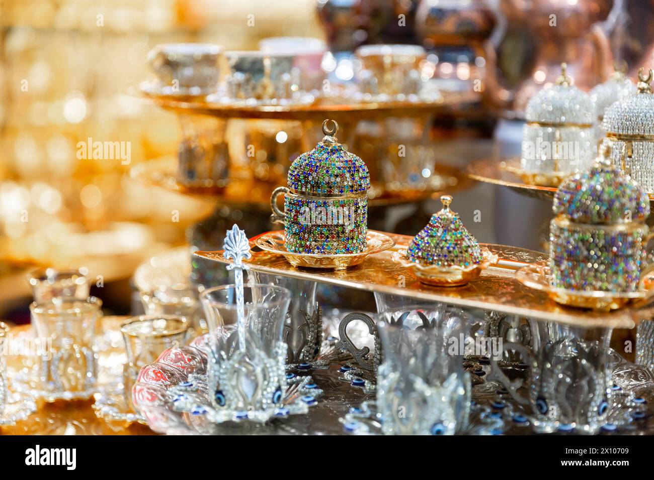 Cups in the Turkish market Stock Photo - Alamy