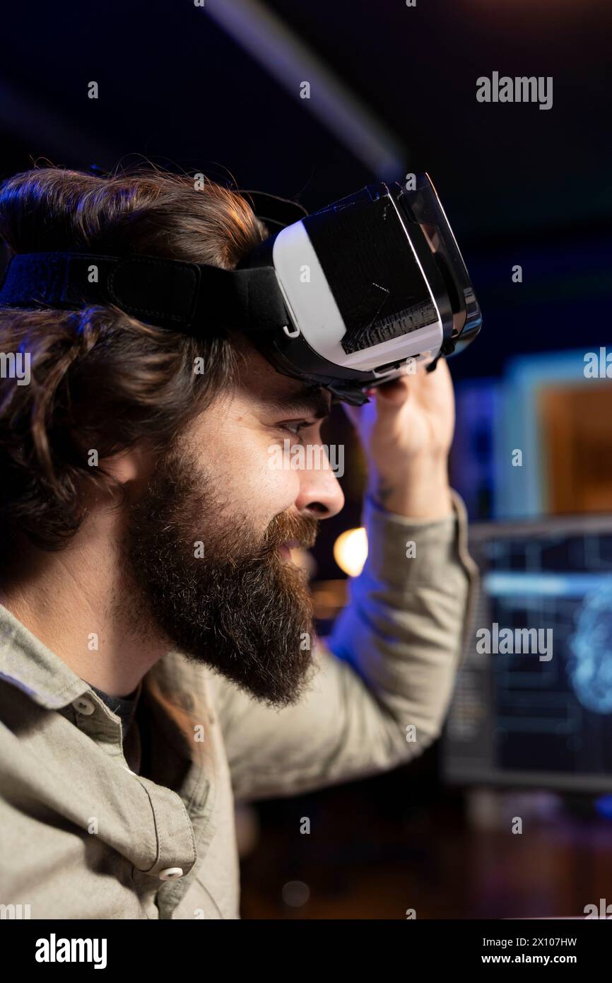 IT expert using virtual reality to make artificial intelligence become ...