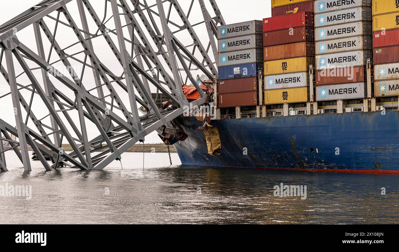 Dundalk, United States of America. 26 March, 2024. The entangled cargo ...