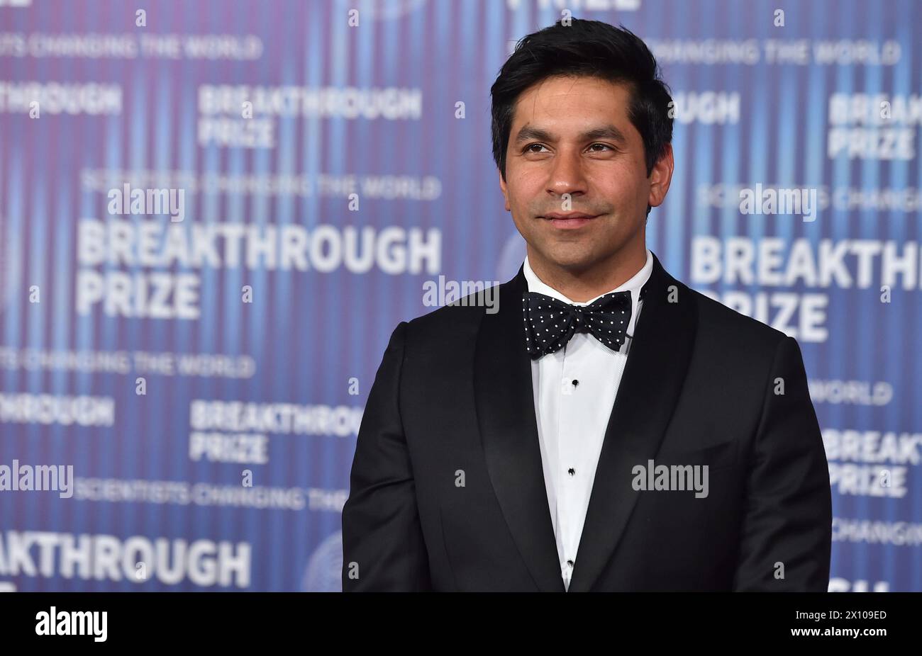 Varun Chandra arrives at the 10th Breakthrough Prize Ceremony on ...