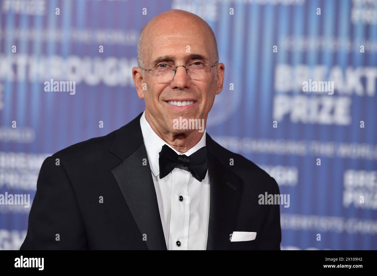 Jeffrey Katzenberg arrives at the 10th Breakthrough Prize Ceremony ...