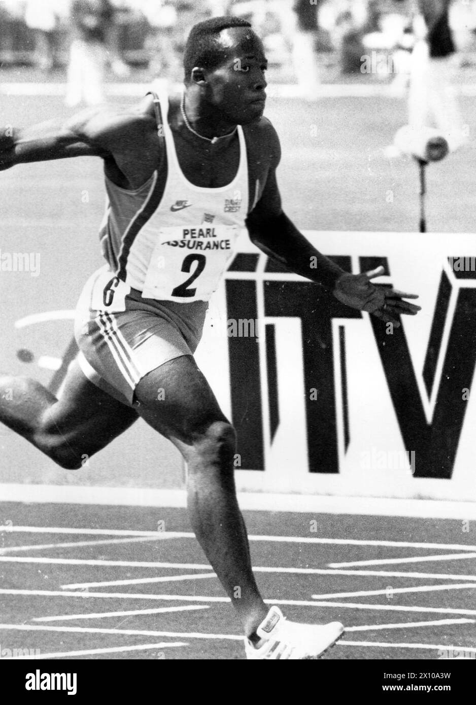 JOHN REGIS BEATS CALVIN SMITH AT THE PEARL ASSURANCE ATHLETICS MEETING ...