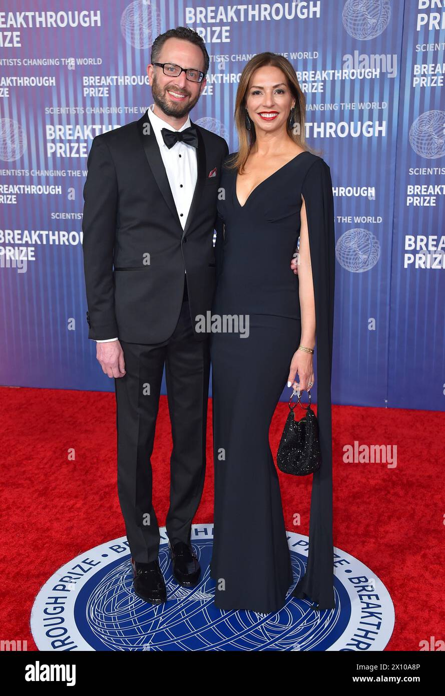 Daniel Skovronsky, left, and Mari Skovronsky arrive at the 10th ...