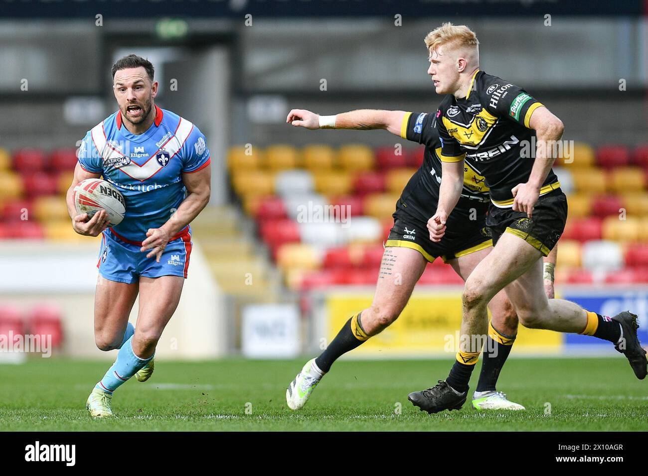 York, England - 14th April 2024 Wakefield Trinity's Luke Gale makes ...