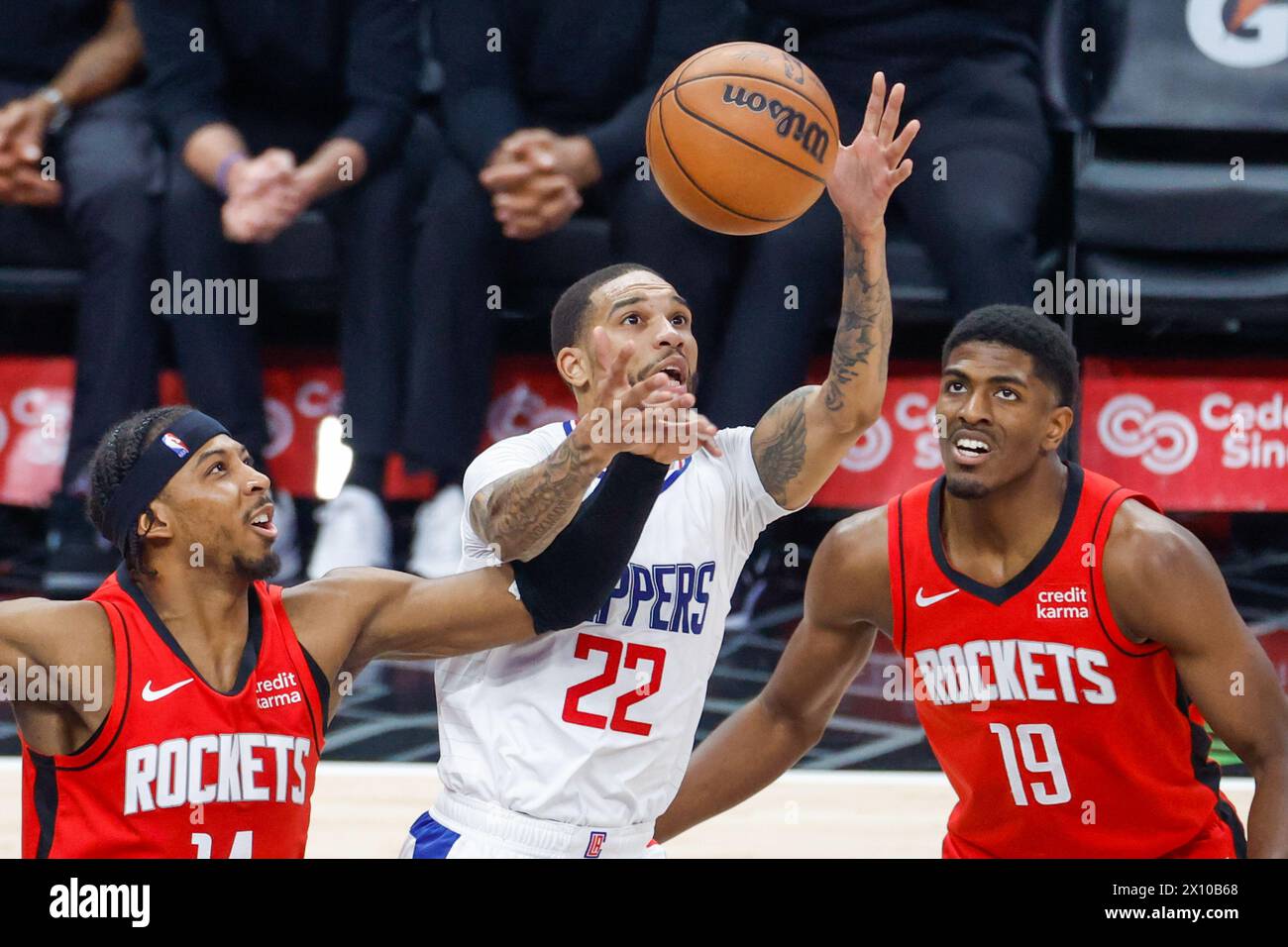 Los Angeles, California, USA. 14th Apr, 2024. Los Angeles Clippers ...