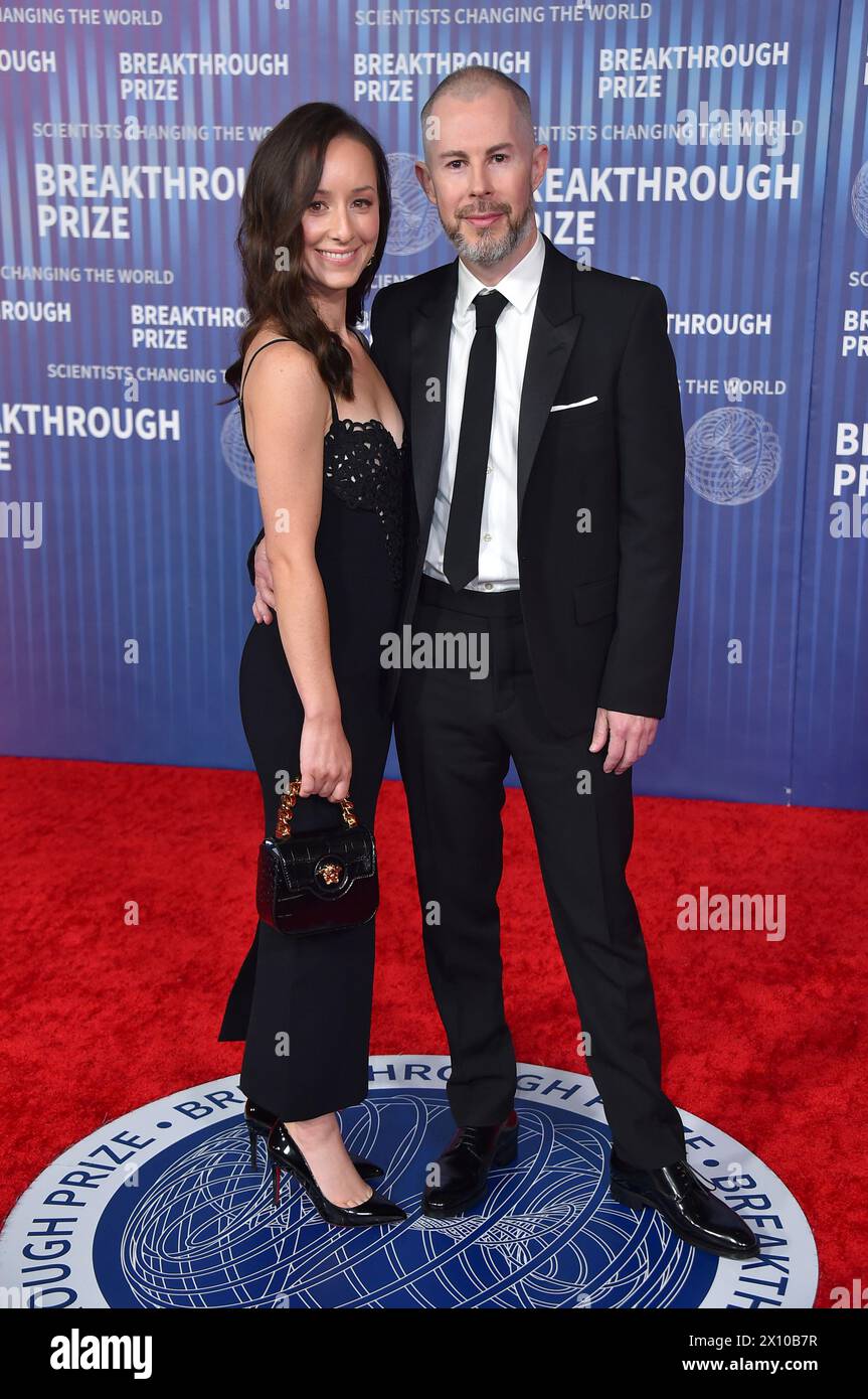 Sarah Steele and Bill Maris arrive at the 10th Breakthrough Prize ...