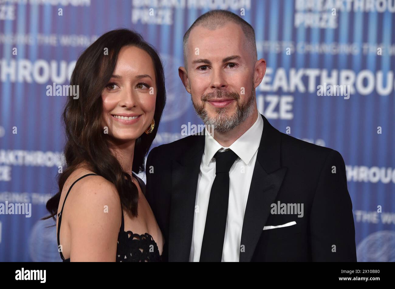 Sarah Steele and Bill Maris arrive at the 10th Breakthrough Prize ...