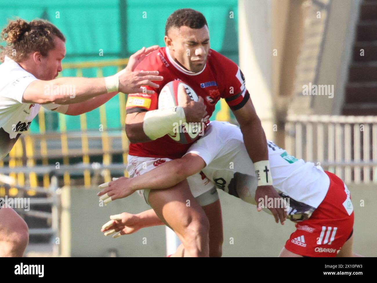 Tokyo, Japan. 14th Apr, 2024. Toshiba Brave Lupus Tokyo wing Jone ...