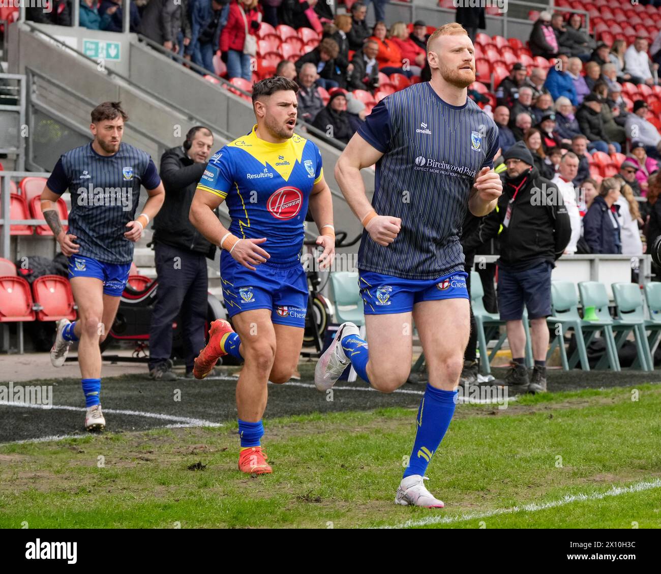 Joe Bullock of Warrington Wolves warms up before the Betfred Challenge ...
