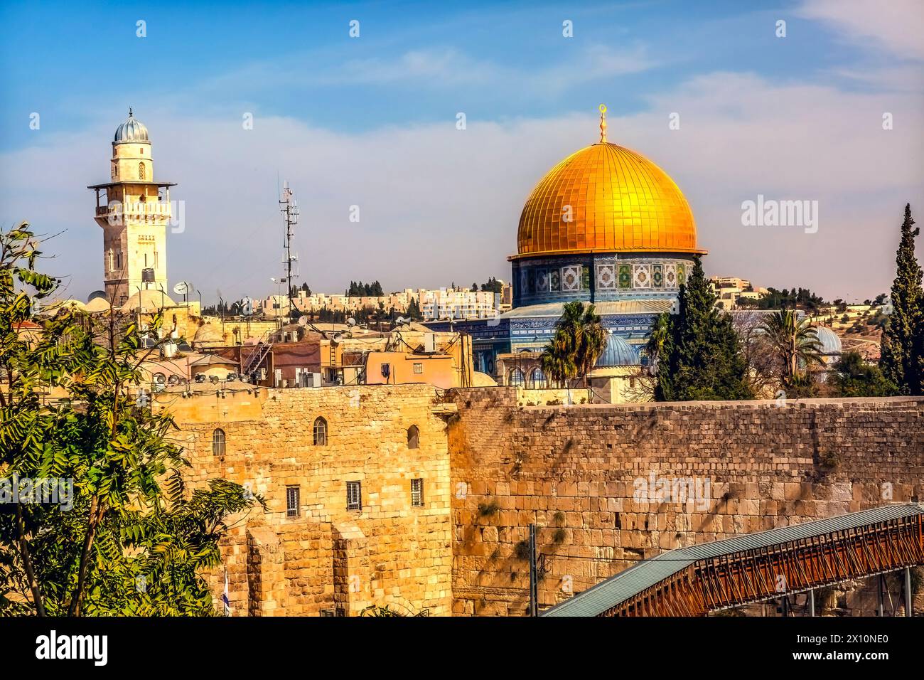 Golden Dome of the Rock Minaret Western"Wailing" Wall of Ancient Temple ...