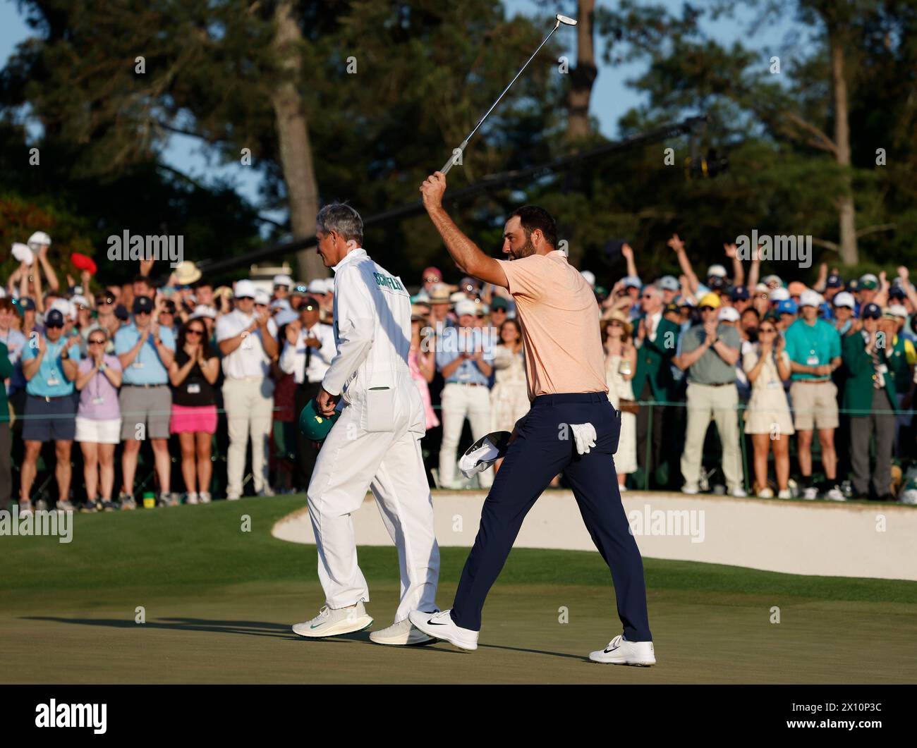 Augusta, United States. 14th Apr, 2024. Scottie Scheffler celebrates ...