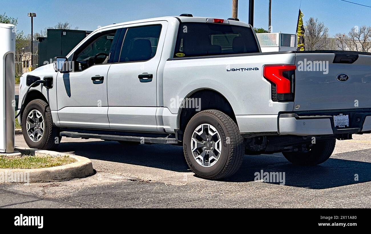 Ford f150 lightning pickup hi-res stock photography and images - Alamy