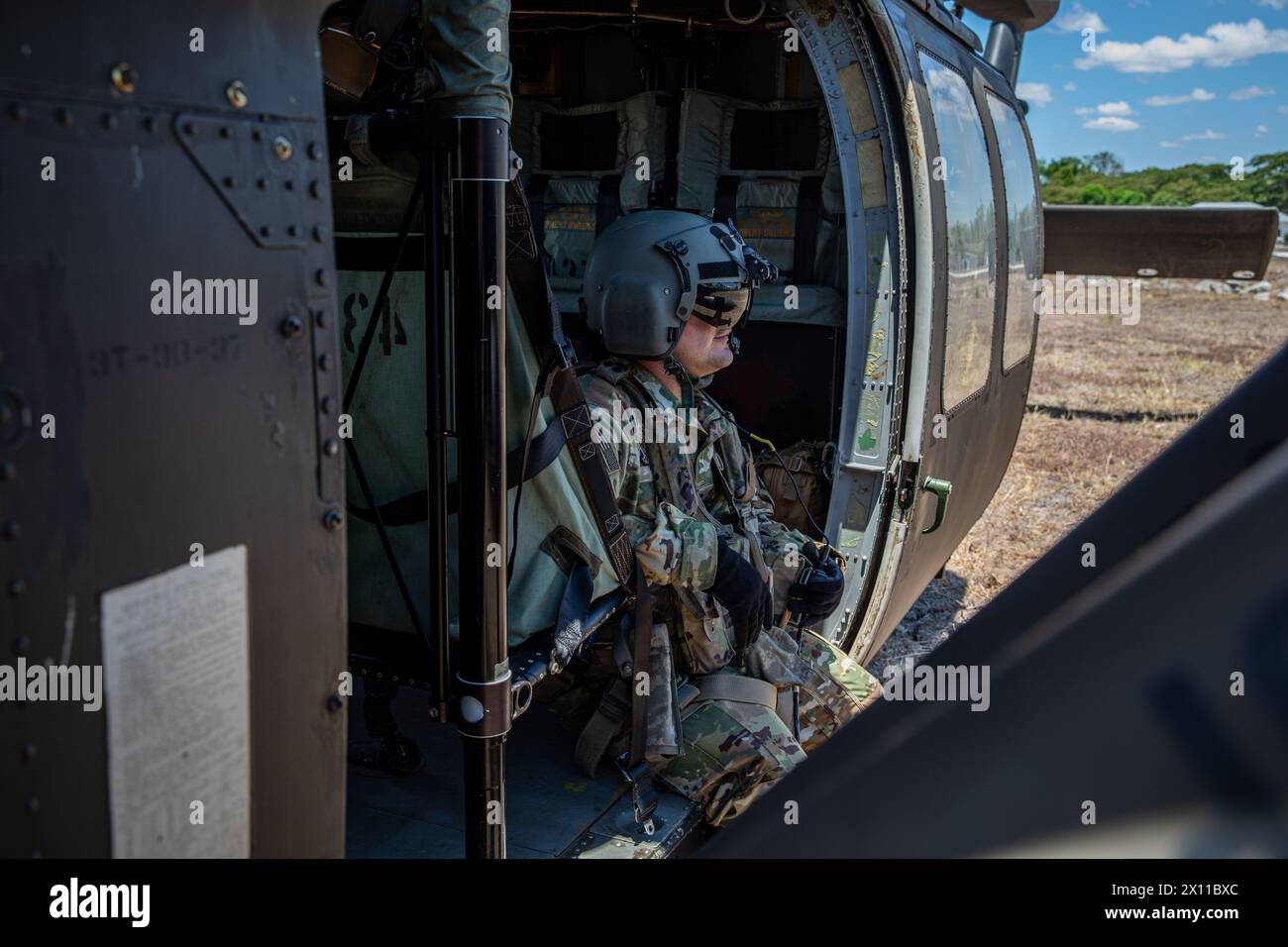 U.S. Army aircrews with the 25th Combat Aviation Brigade, 25th Infantry ...