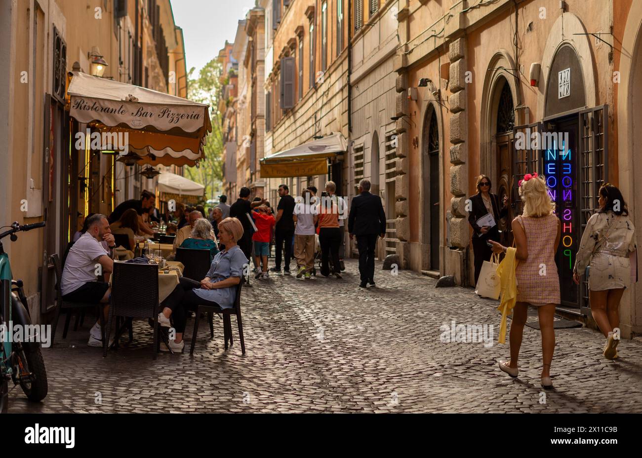 Street scene Rome Stock Photo - Alamy