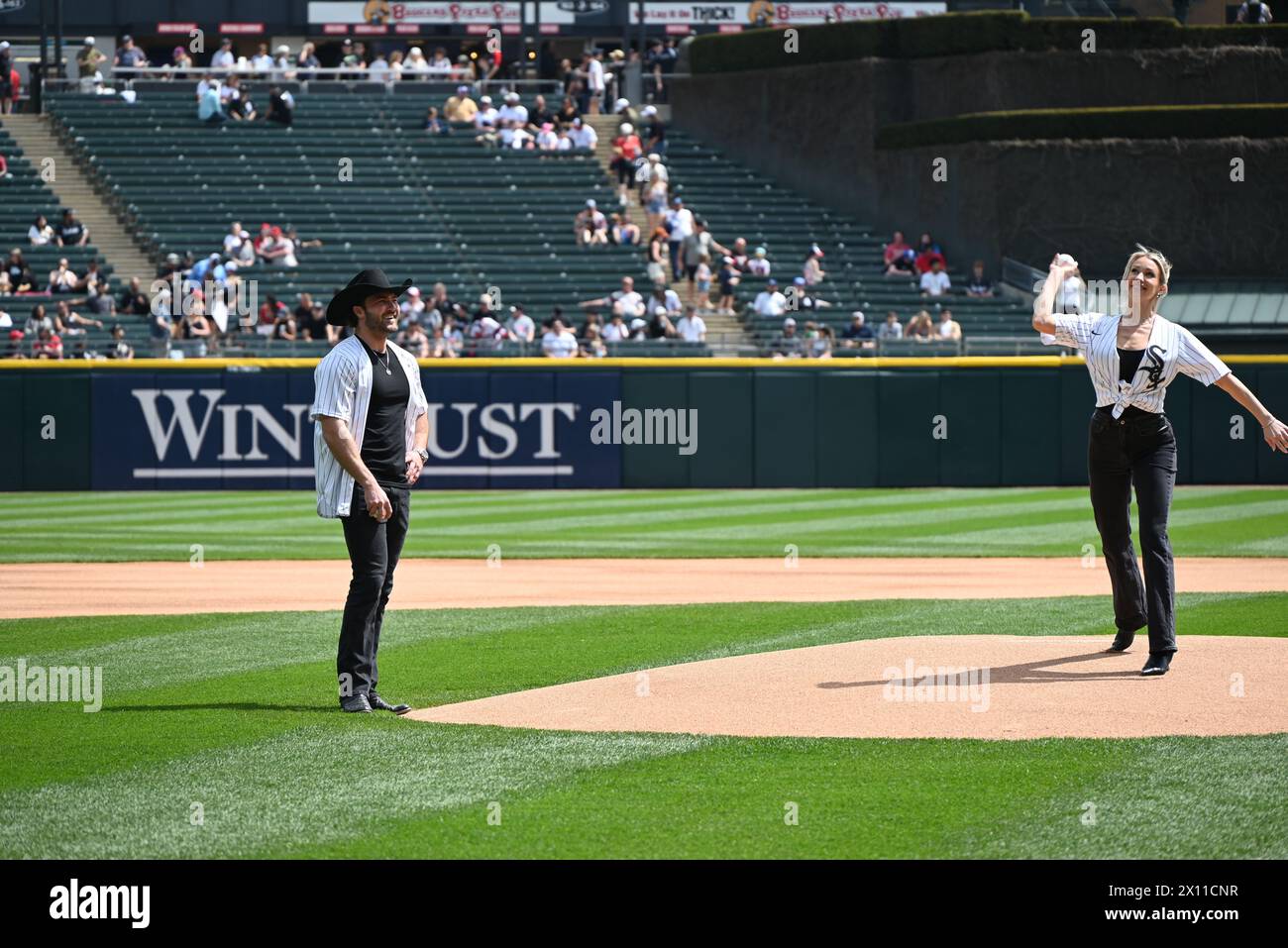 Chicago United States 14th Apr 2024 Calah Jackson Right And