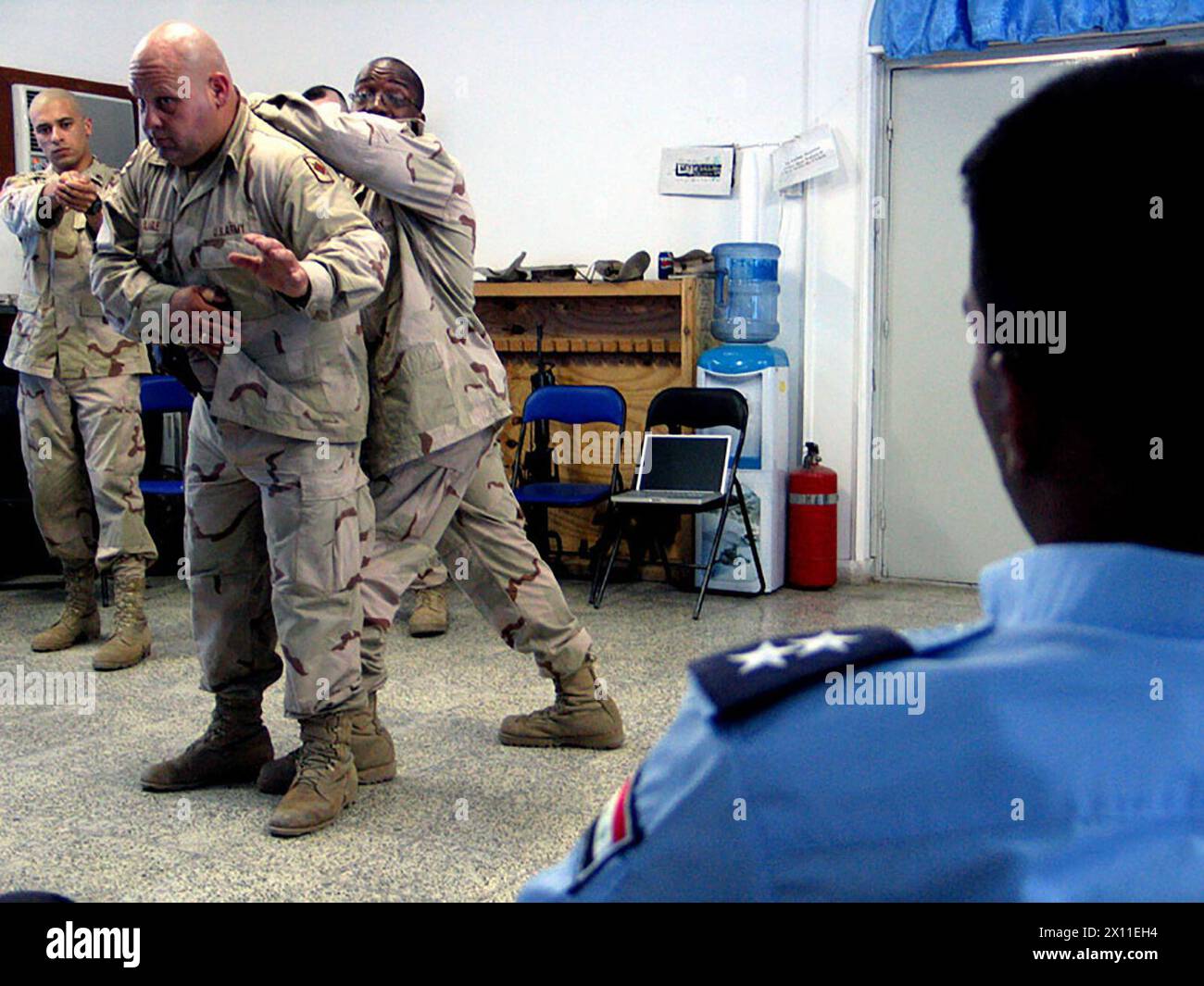 Police officer demonstrates hi-res stock photography and images - Alamy