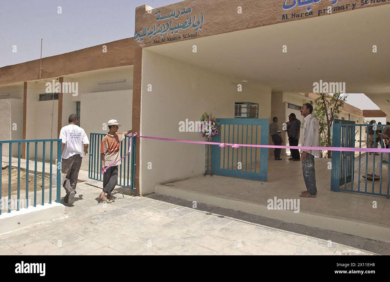 Working with civic leaders of the Bob Al-sham area, Soldiers of the A ...