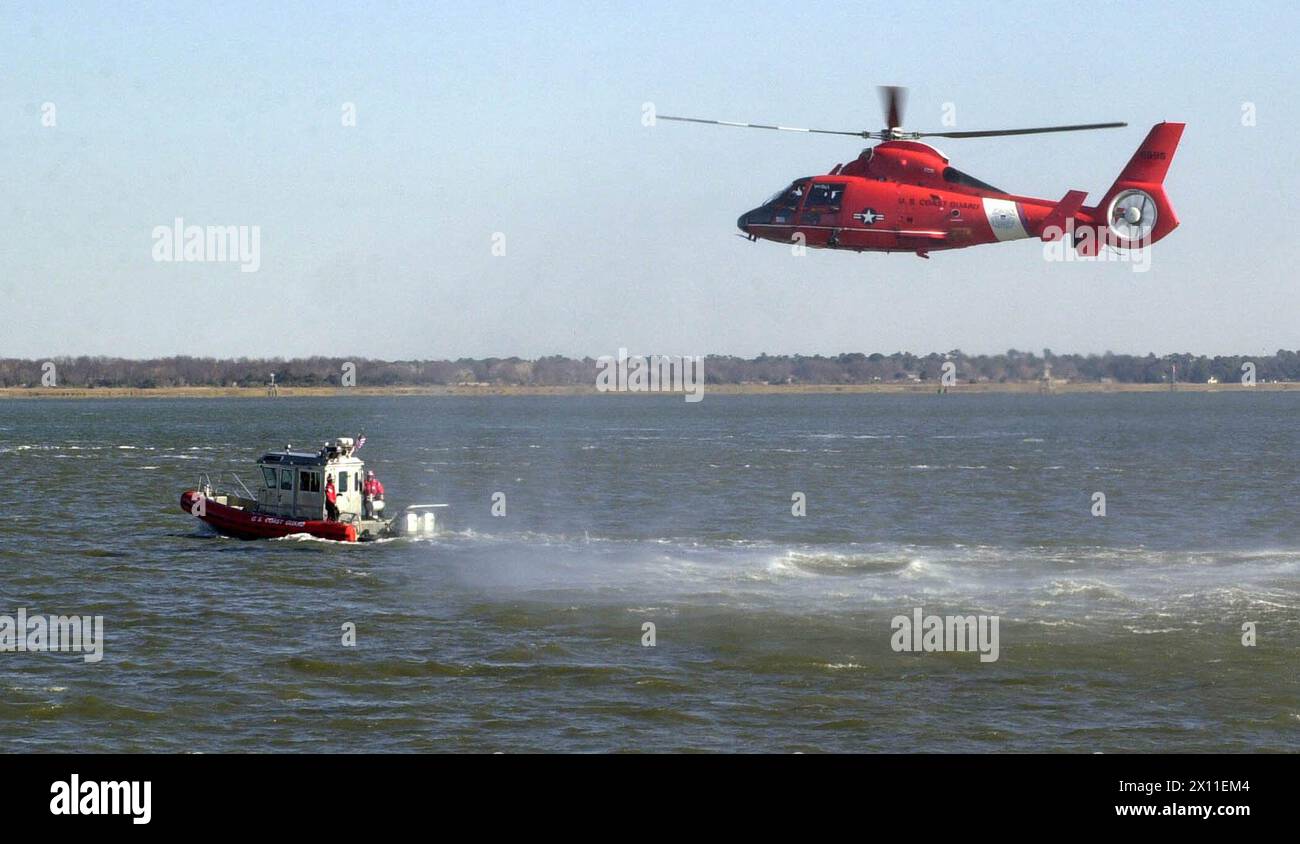 CHARLESTON, S.C. (Jan. 20, 2004) Justin Labonte, driver of the Coast ...