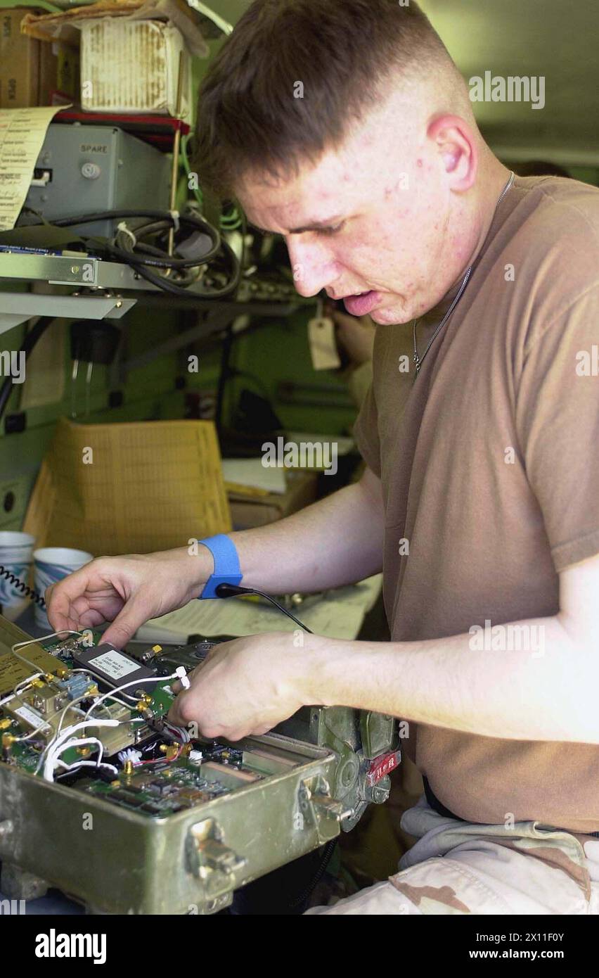 Radar systems hi-res stock photography and images - Alamy