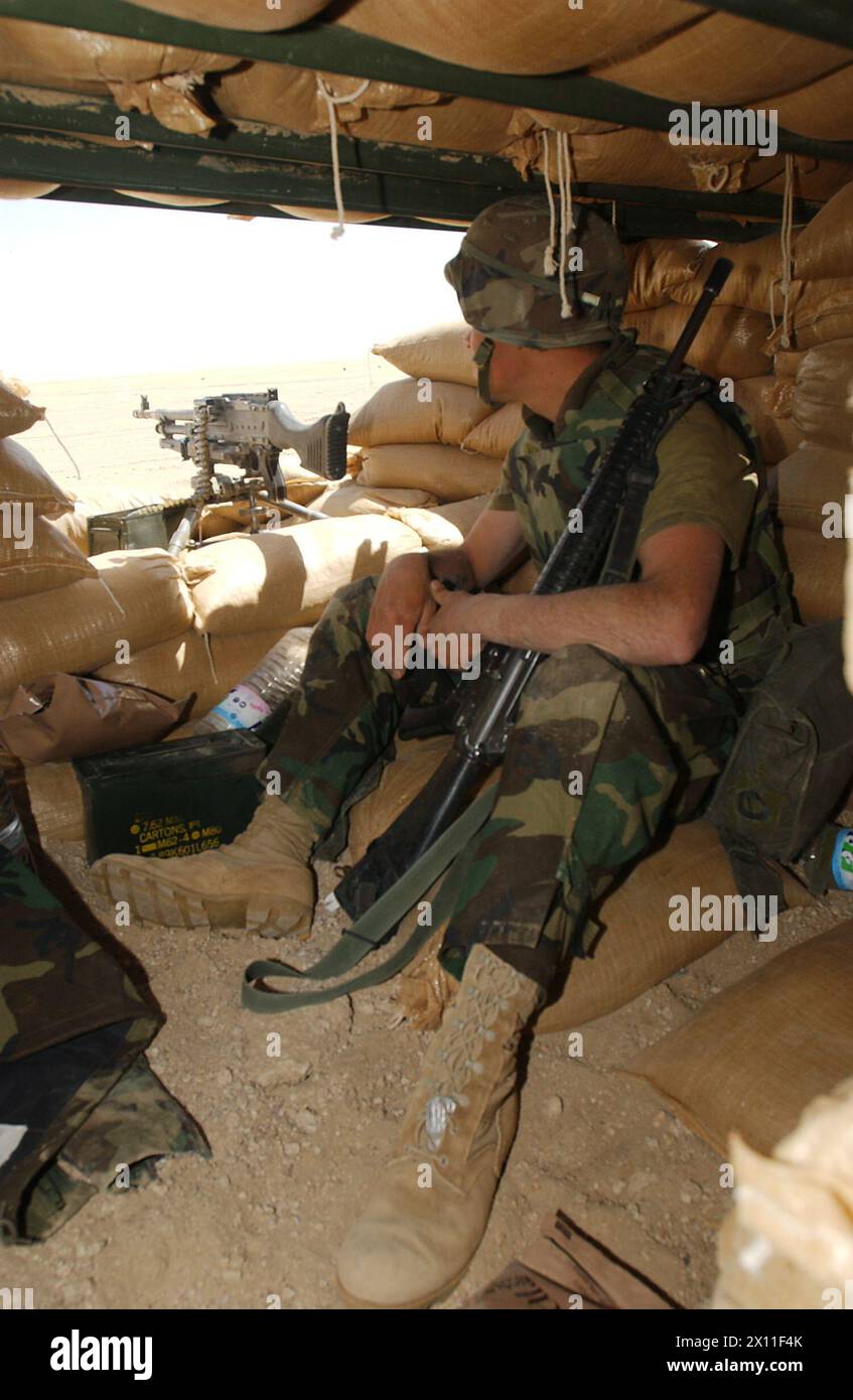Machine gunner in bunker hi-res stock photography and images - Alamy