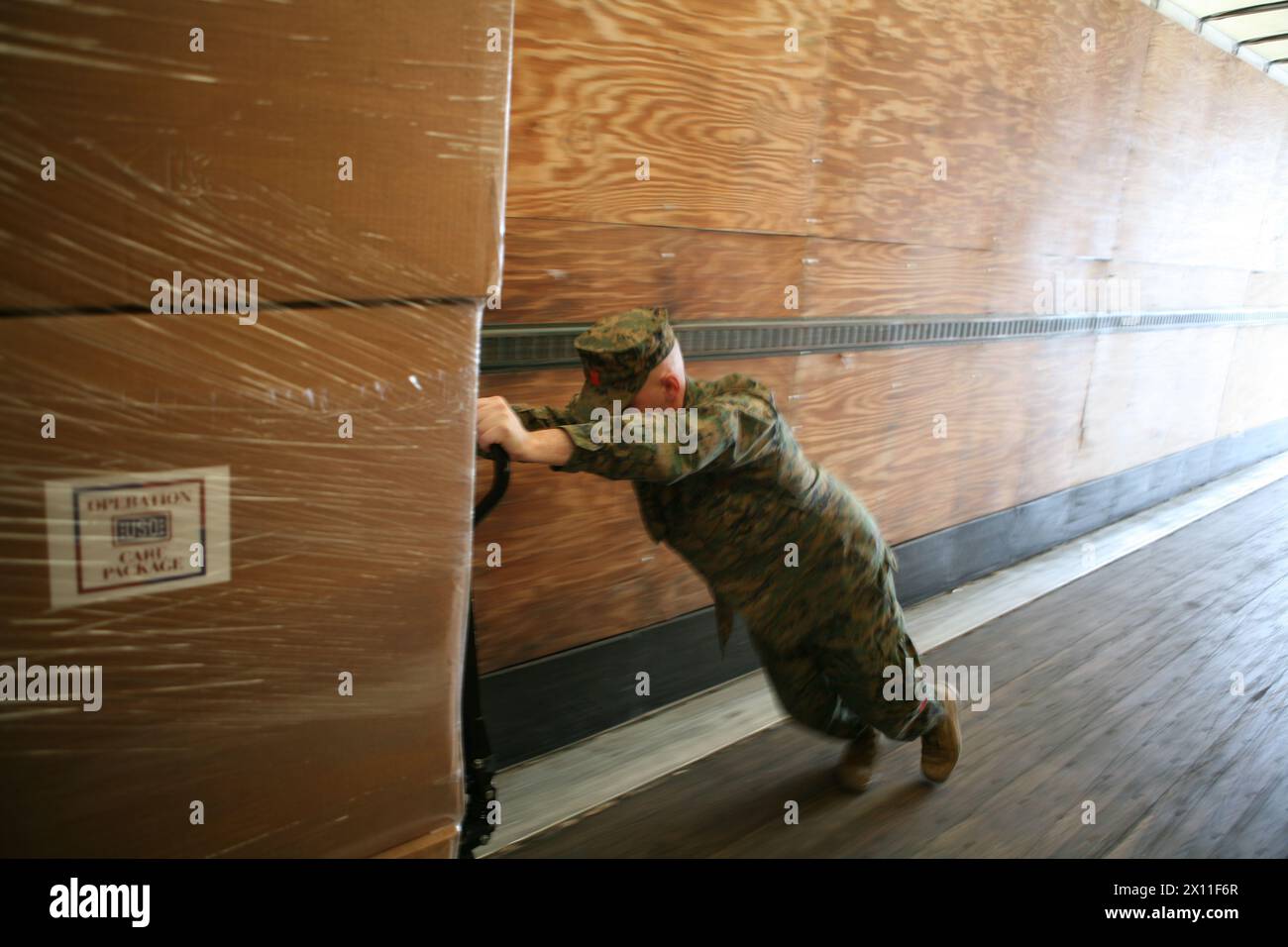 Combat logistics battalion 13 hi-res stock photography and images - Alamy