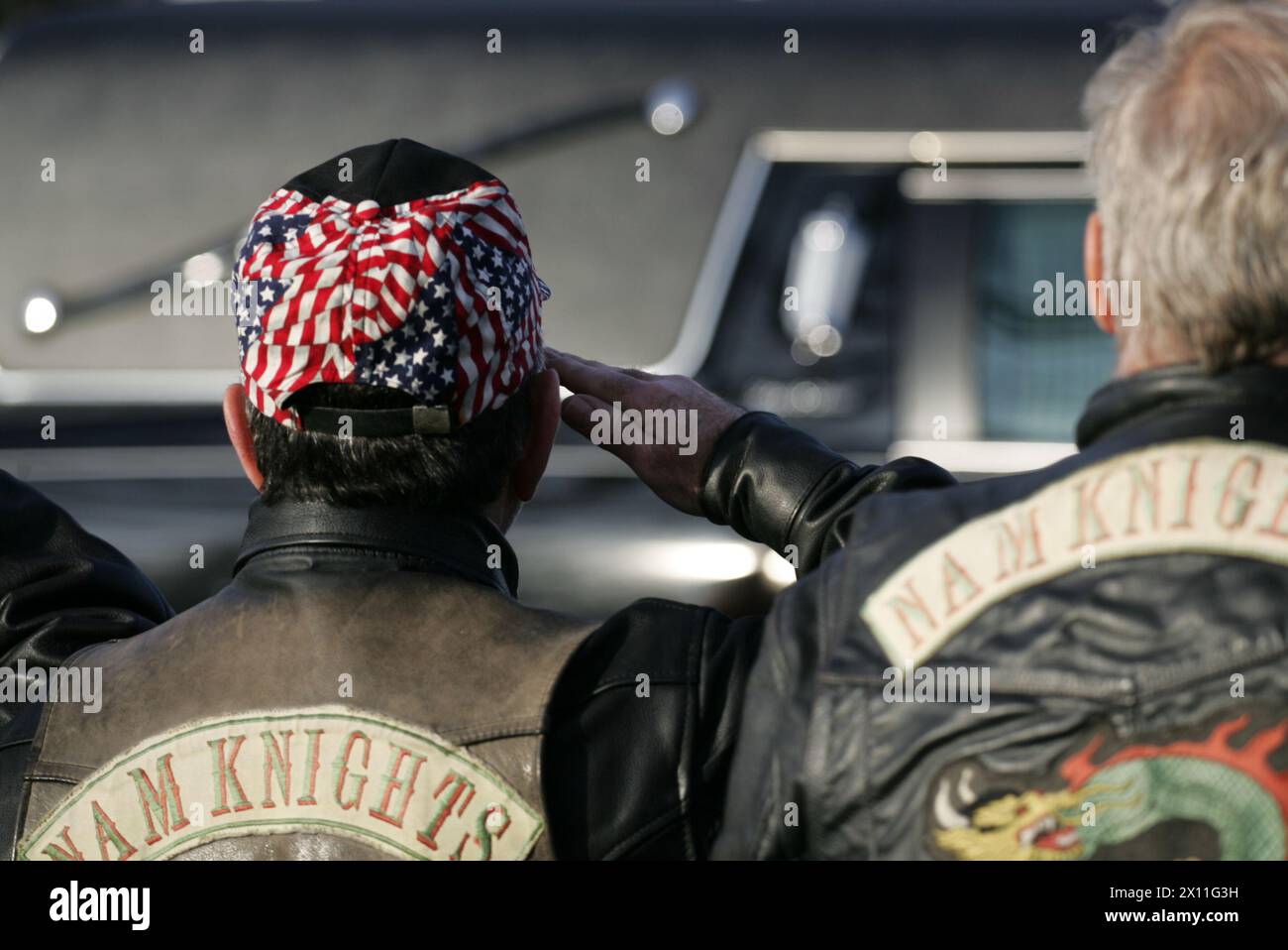 Hero Homecoming: Members of the Nam Knights Motorcycle Club salute the ...