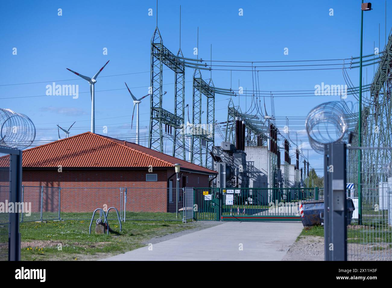 Transformer 2024 hi-res stock photography and images - Alamy