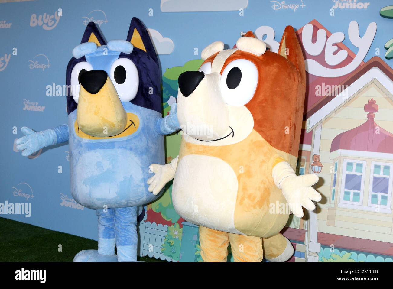 Bluey and bingo hi-res stock photography and images - Alamy