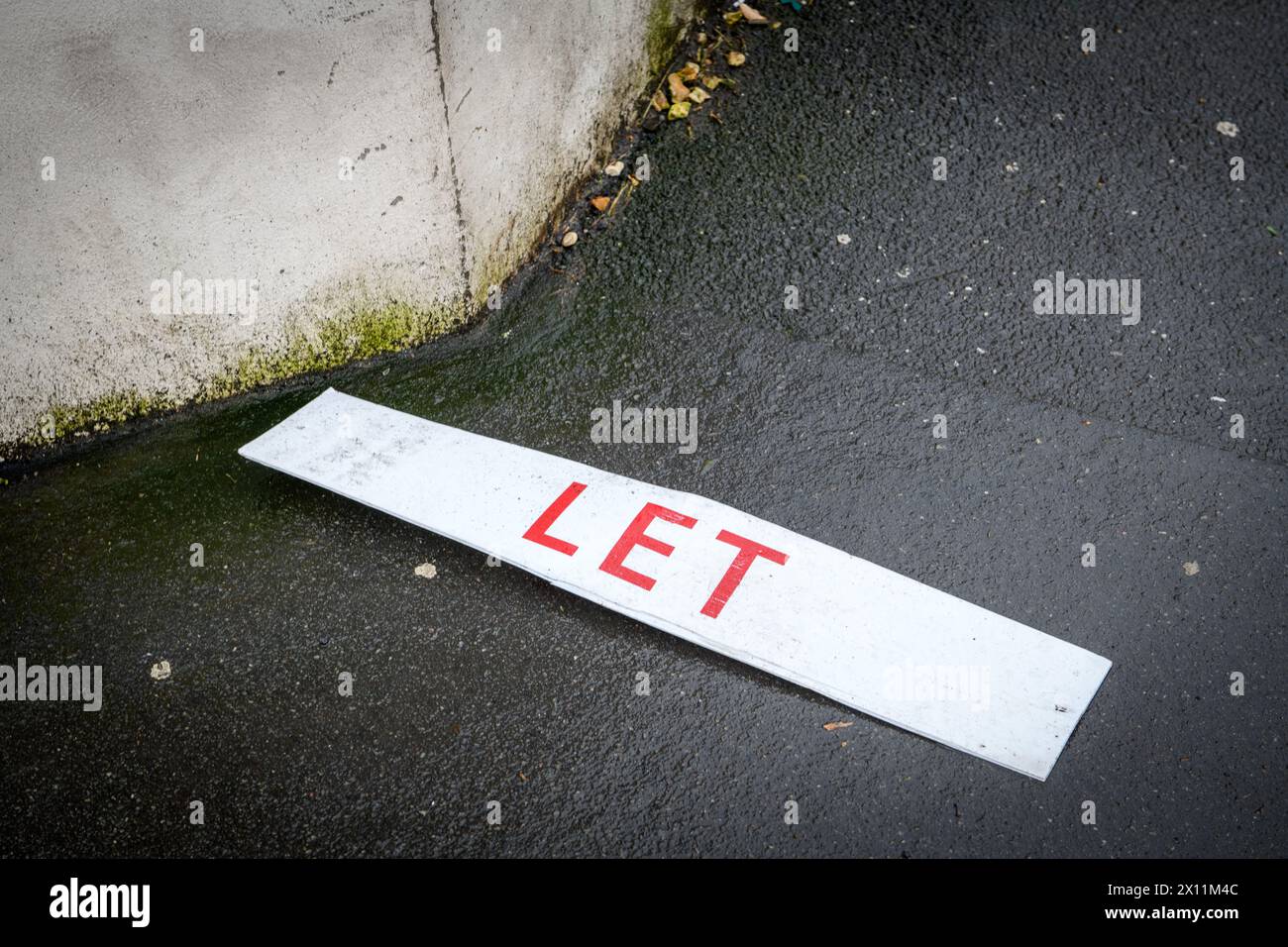 Fallen down home hi-res stock photography and images - Alamy
