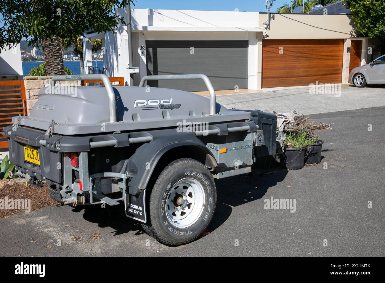 Pod camping hi-res stock photography and images - Alamy