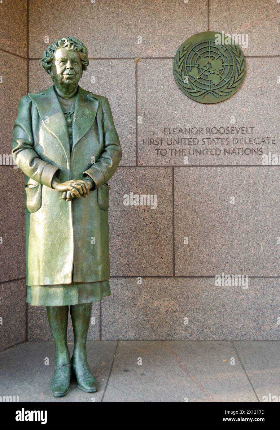 Statue of First Lady Eleanor Roosevelt at the Franklin Delano Roosevelt ...