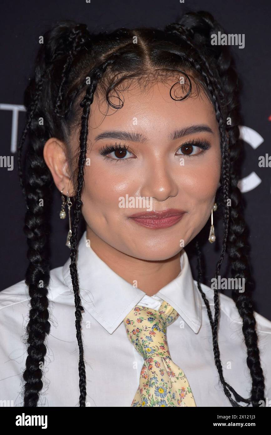 Kiawentiio Tarbell beim Screening der Netflix-Serie 'Avatar: The Last ...