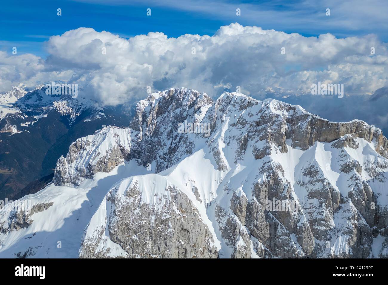Camino bianco hi-res stock photography and images - Alamy