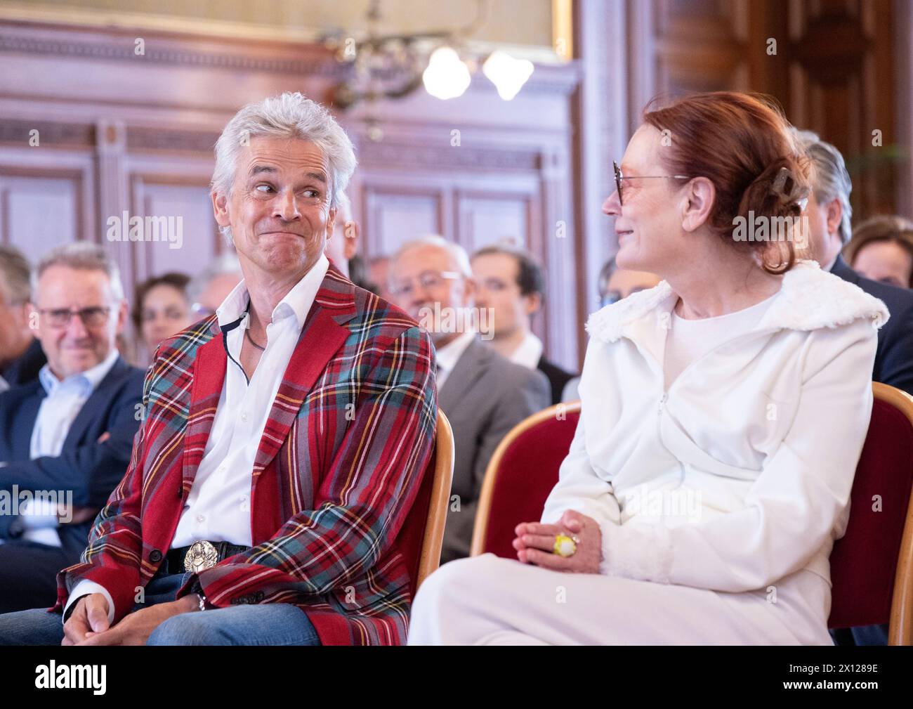 Ehrenzeichenverleihung hi-res stock photography and images - Alamy