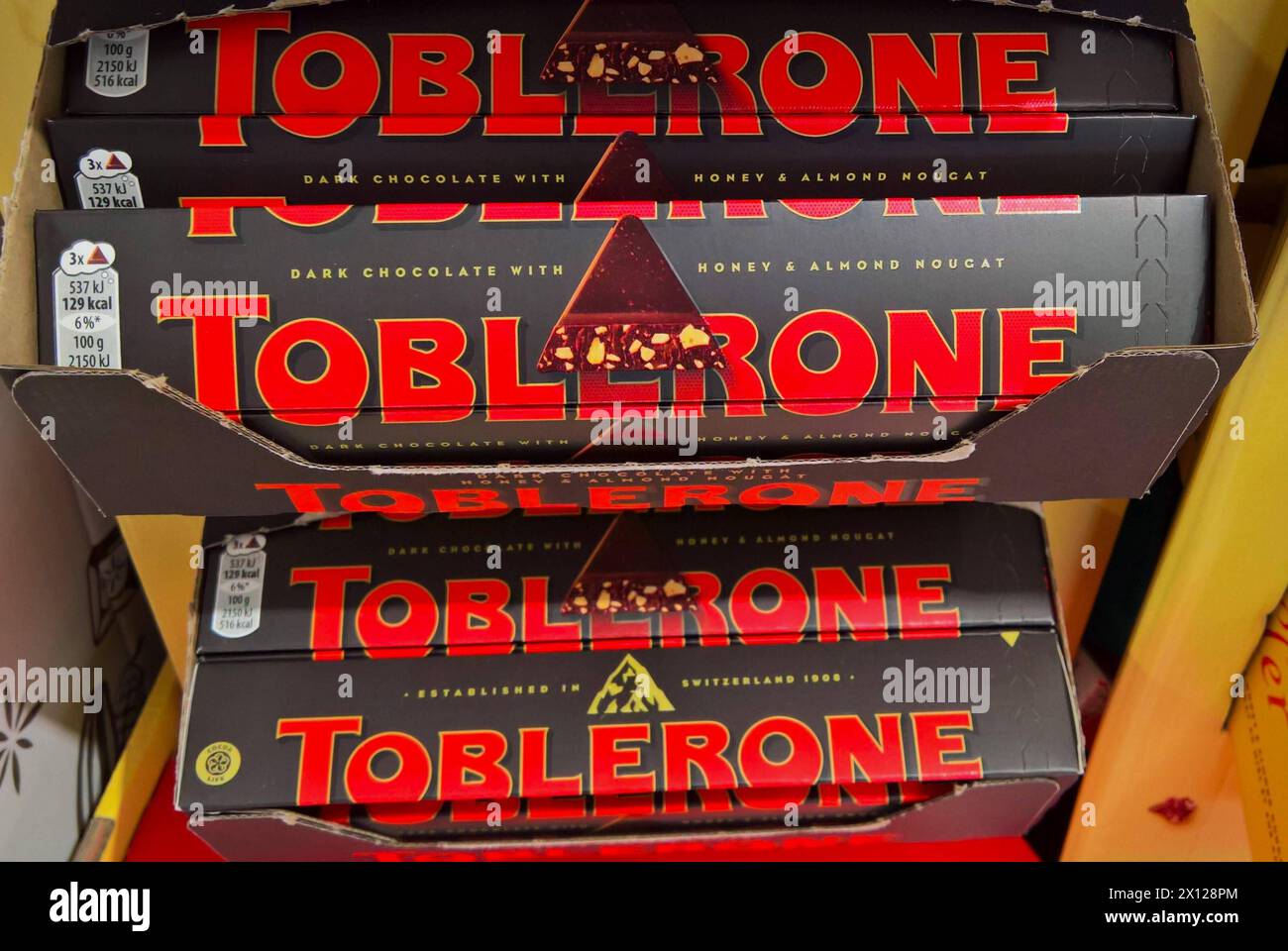 Toblerone ist eine Schweizer Schokoladenmarke, die ursprünglich von ...